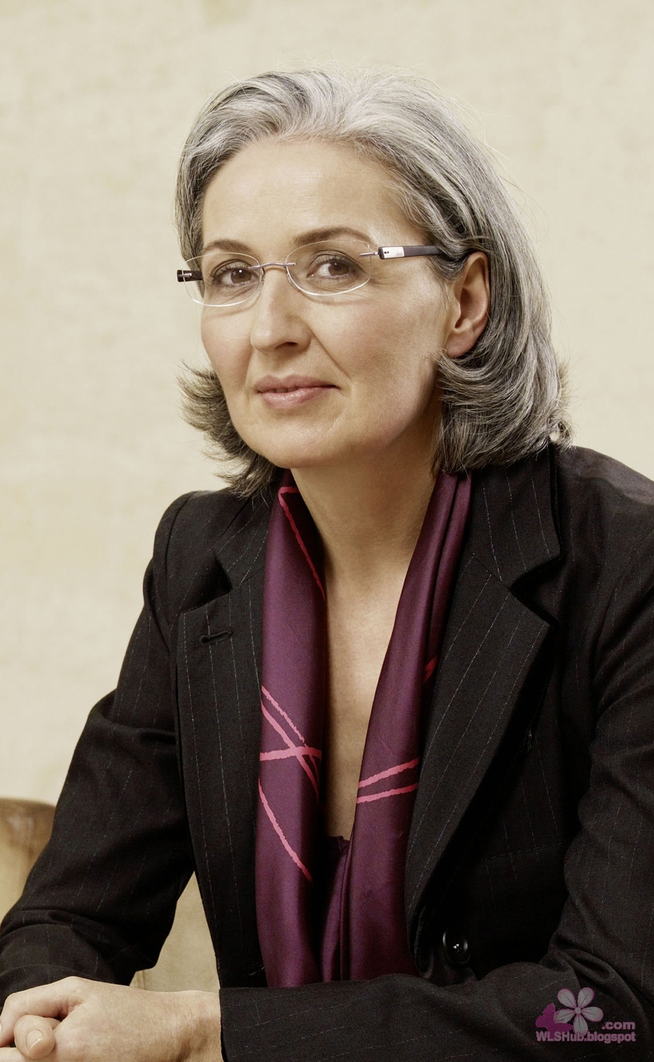 Stylish Glasses Fashion - People wearing Glasses 25 Photos | Bollywood ...