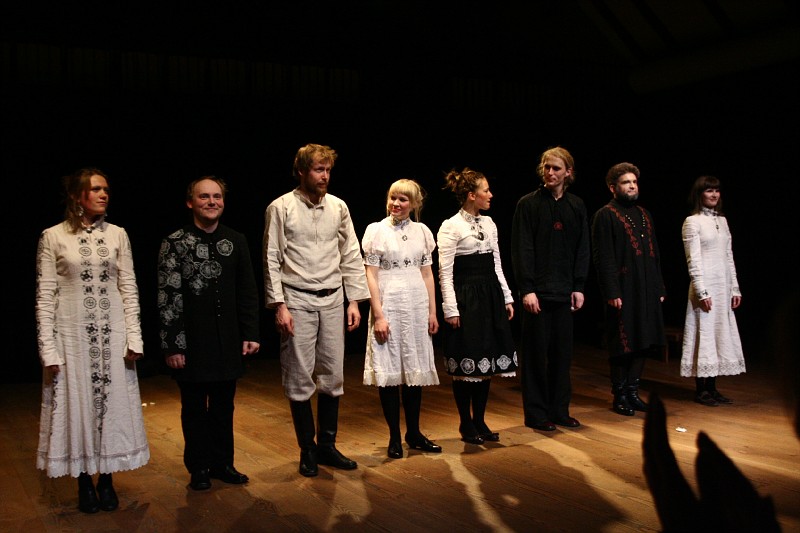 Lee Reinula ateljee: Koidula, Mulgi kuub ja rahvatants