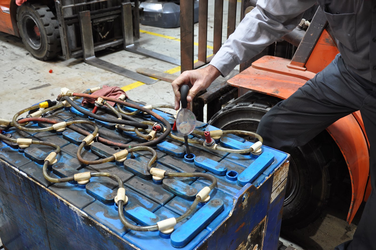 Shoppa's Mid America: Battery Washing & Planned Maintenance Service On ...