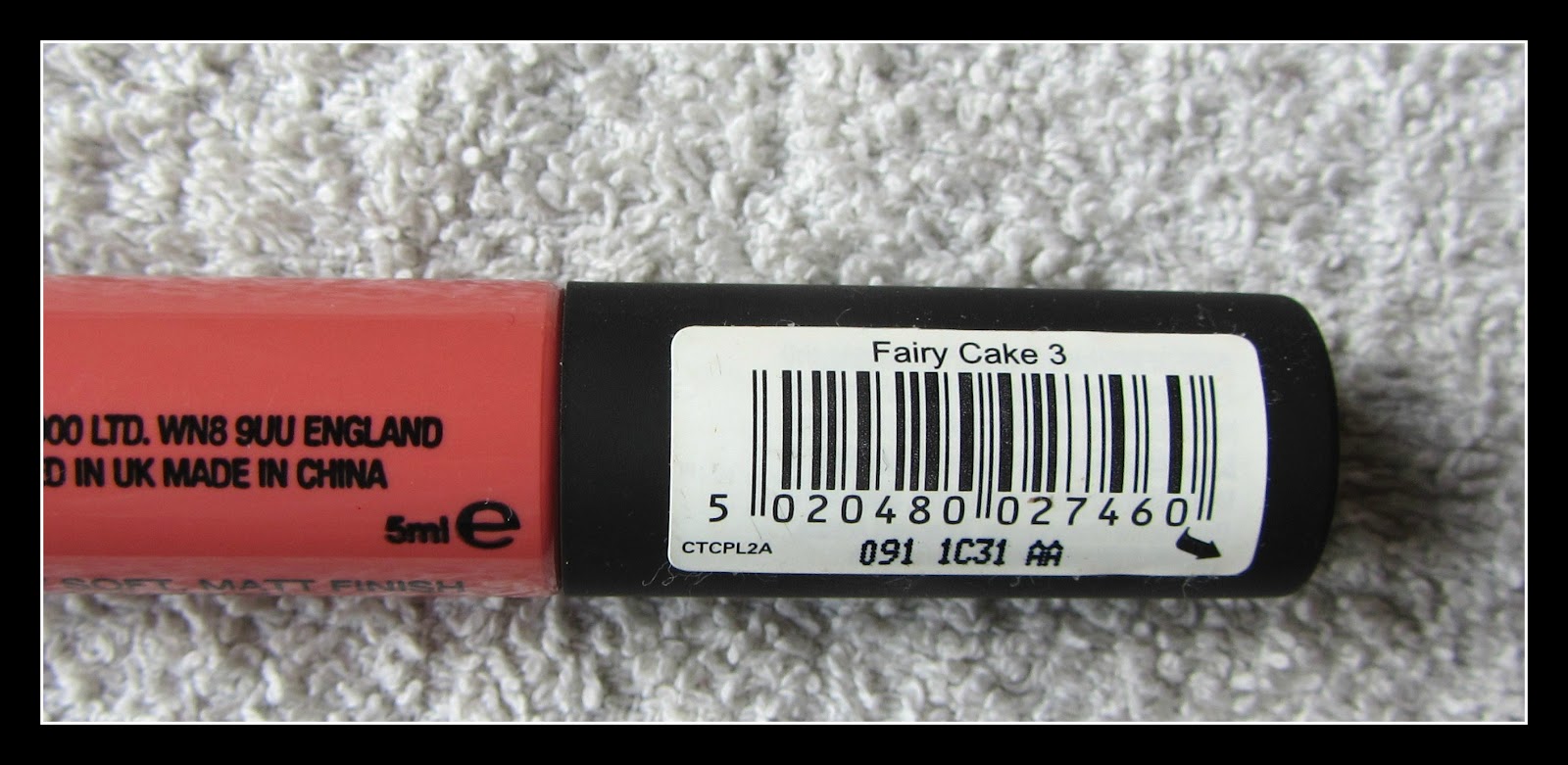 *Nina's Bargain Beauty*: Collection 2000 Cream Puff Moisturising Lip ...