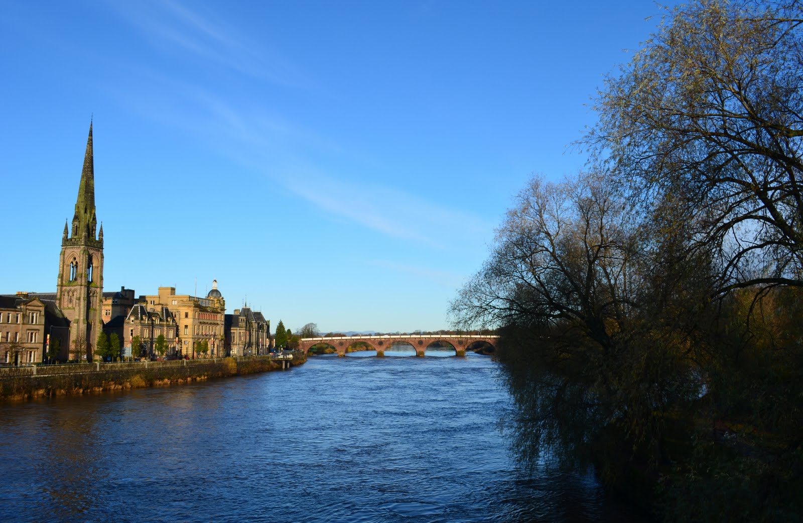 Tour Scotland: Tour Scotland Photographs River Tay Perth Perthshire ...