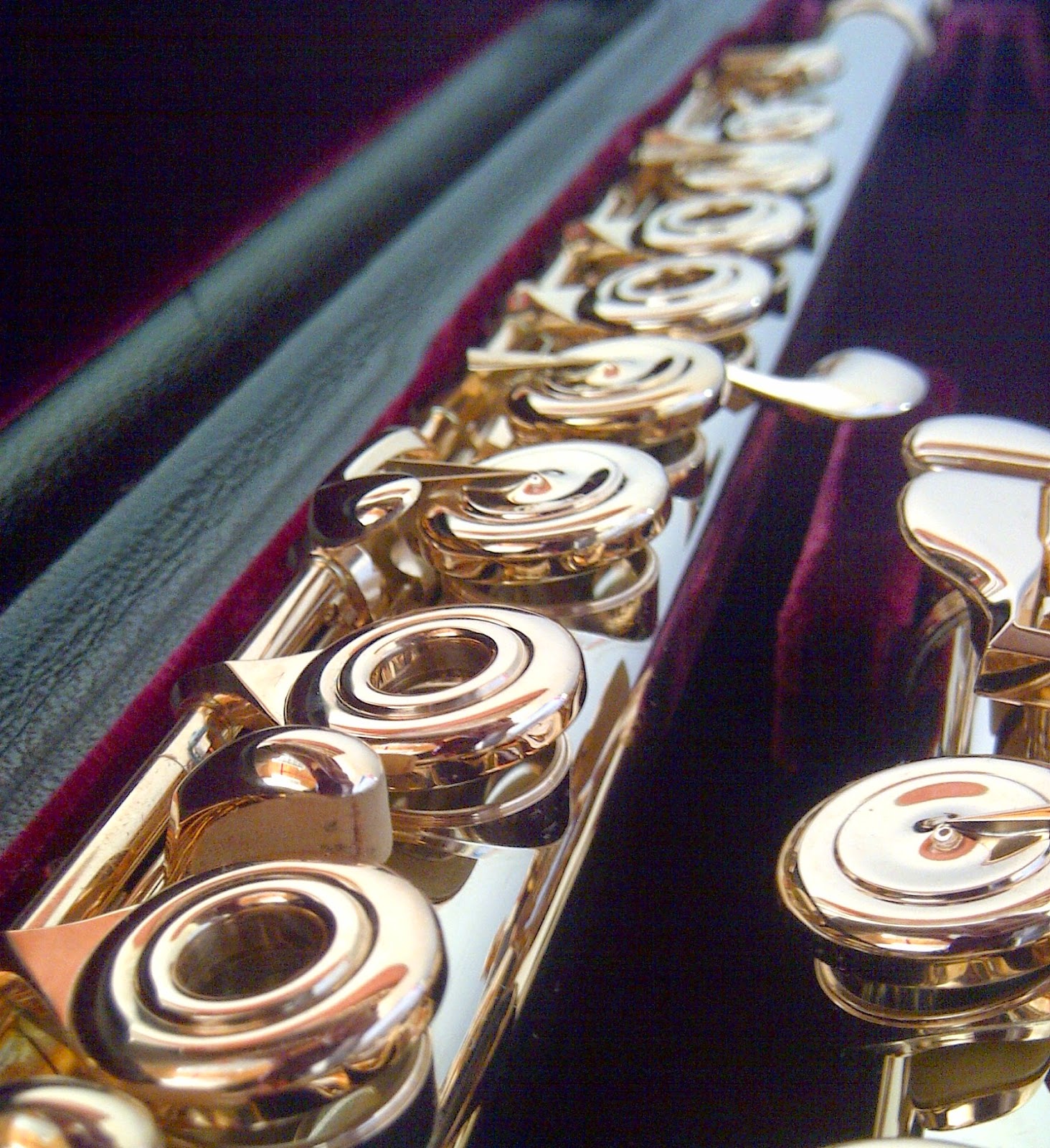 Flute Builder : What Color Is White Gold?