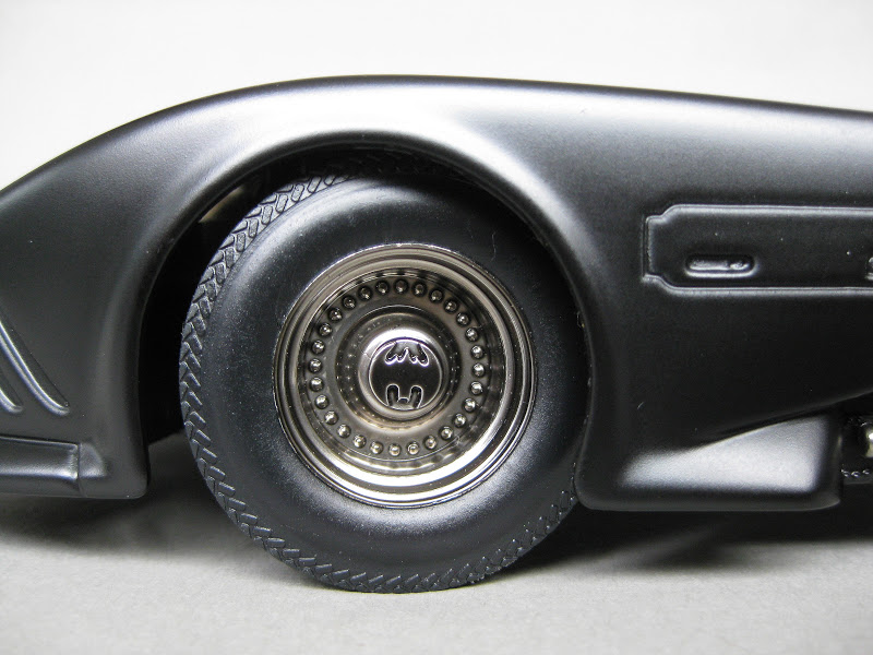 deSMOnd Collection: Mattel Hot Wheels "Batmobile" 1989 version