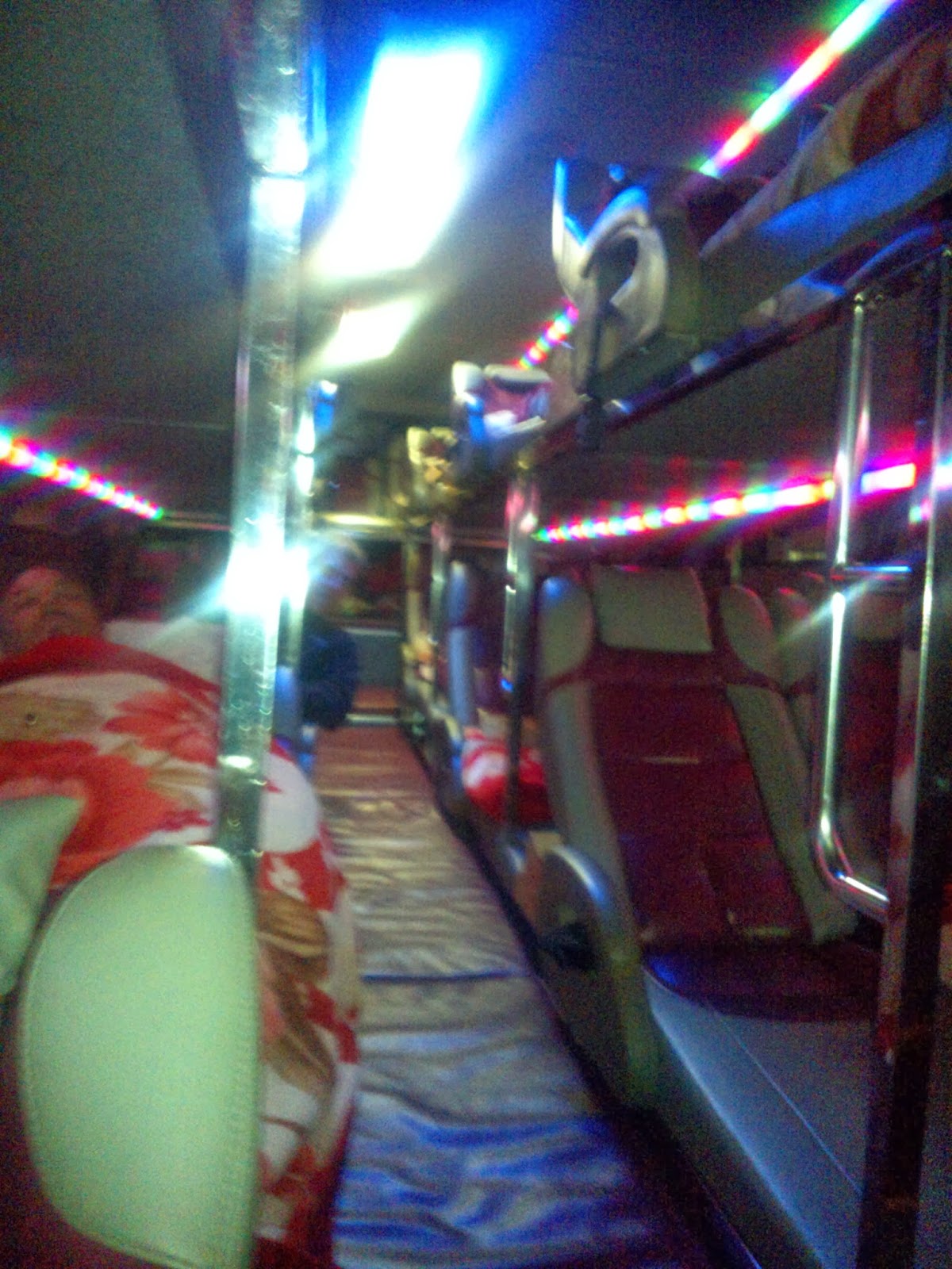 Elise naar het buitenland: Op stap...