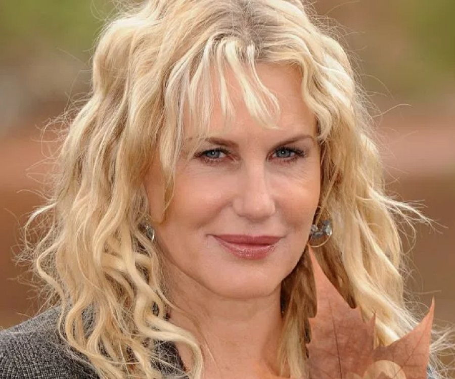 Daryl Hannah debuts as director - The World News