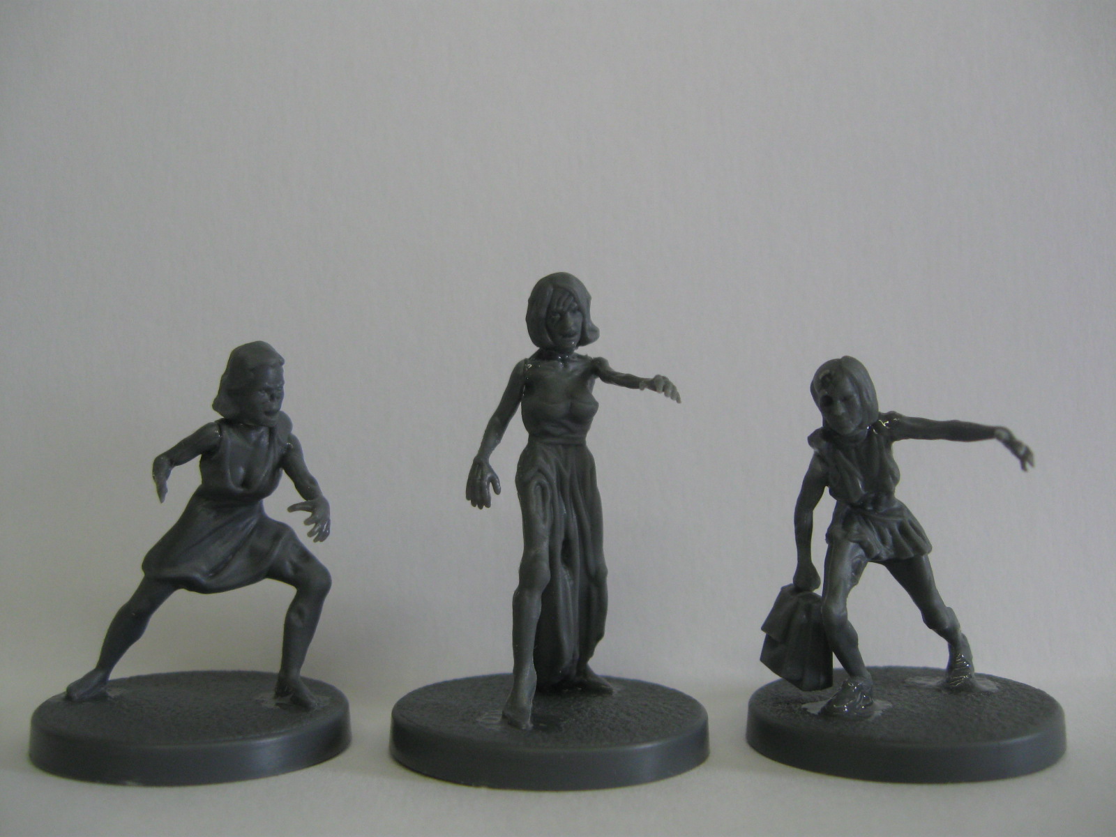 Wargame News and Terrain: Wargames Factory: Zombie Vixens