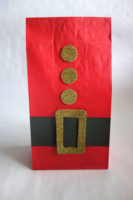 blah to TADA!: Santa-inspired Gift Wrapping