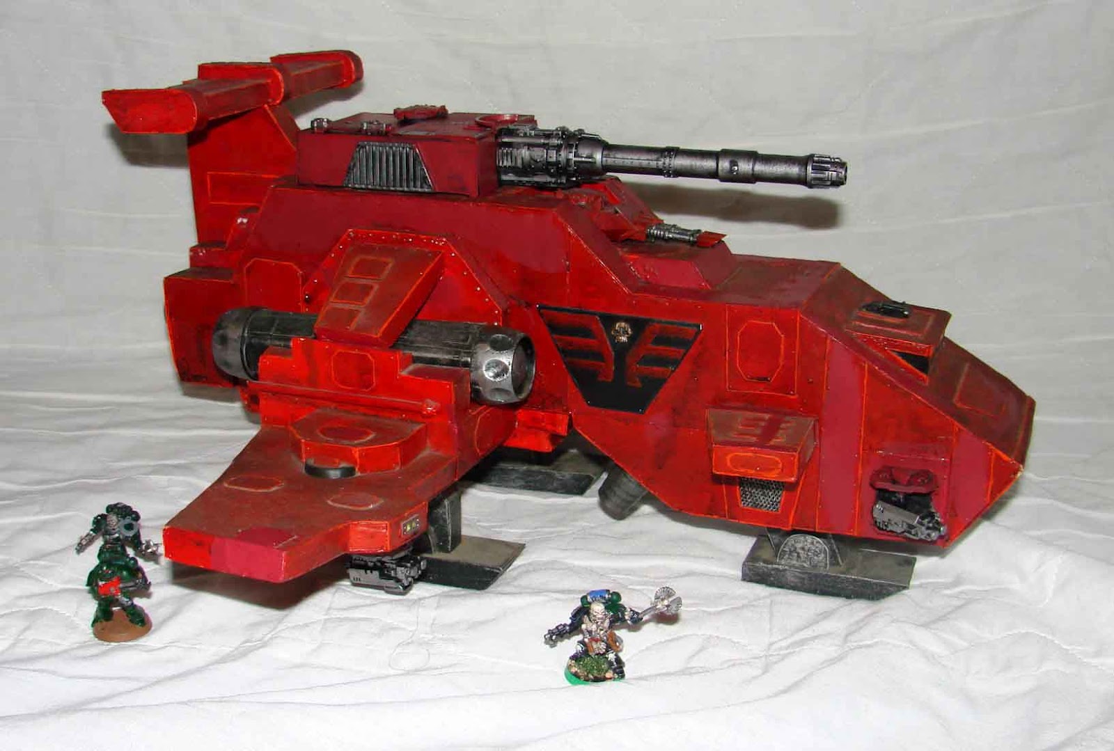 WARGAMES: BUILD YOUR OWN THUNDERHAWK GUNSHIP