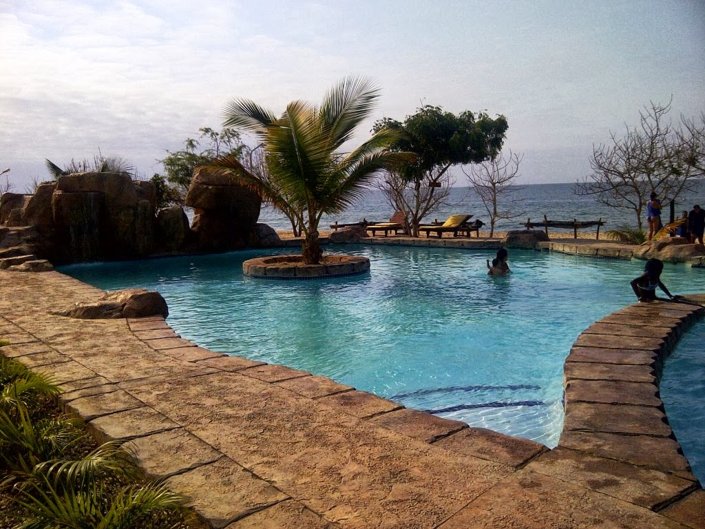 Les Riou en Angola: Week-end à Cabo Ledo