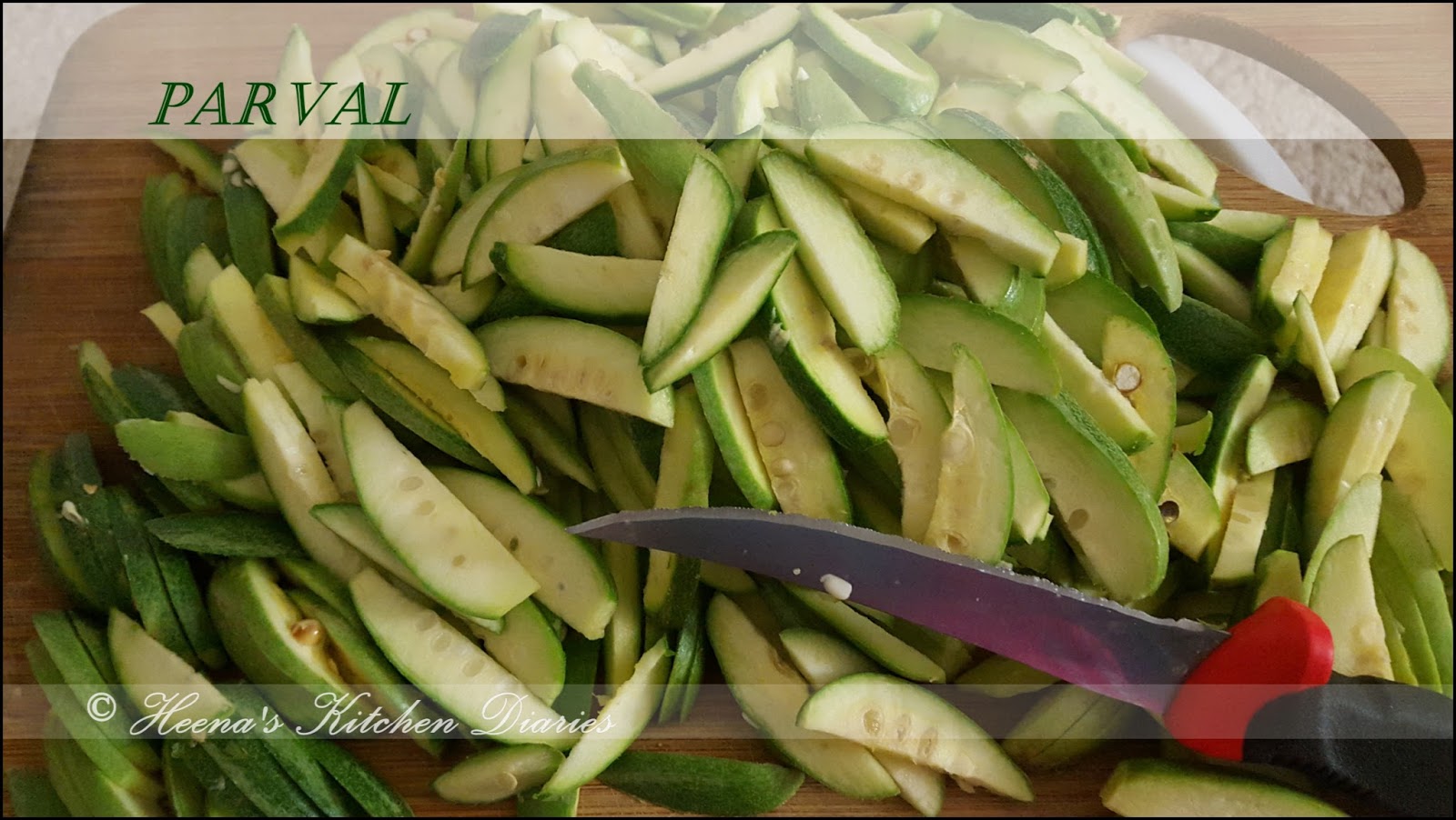 Heena's Kitchen Diaries: Pointed Gourd / Parval