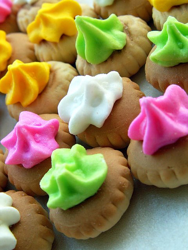 Hevil's Special Delights: Cravings: Iced Gem Biscuits