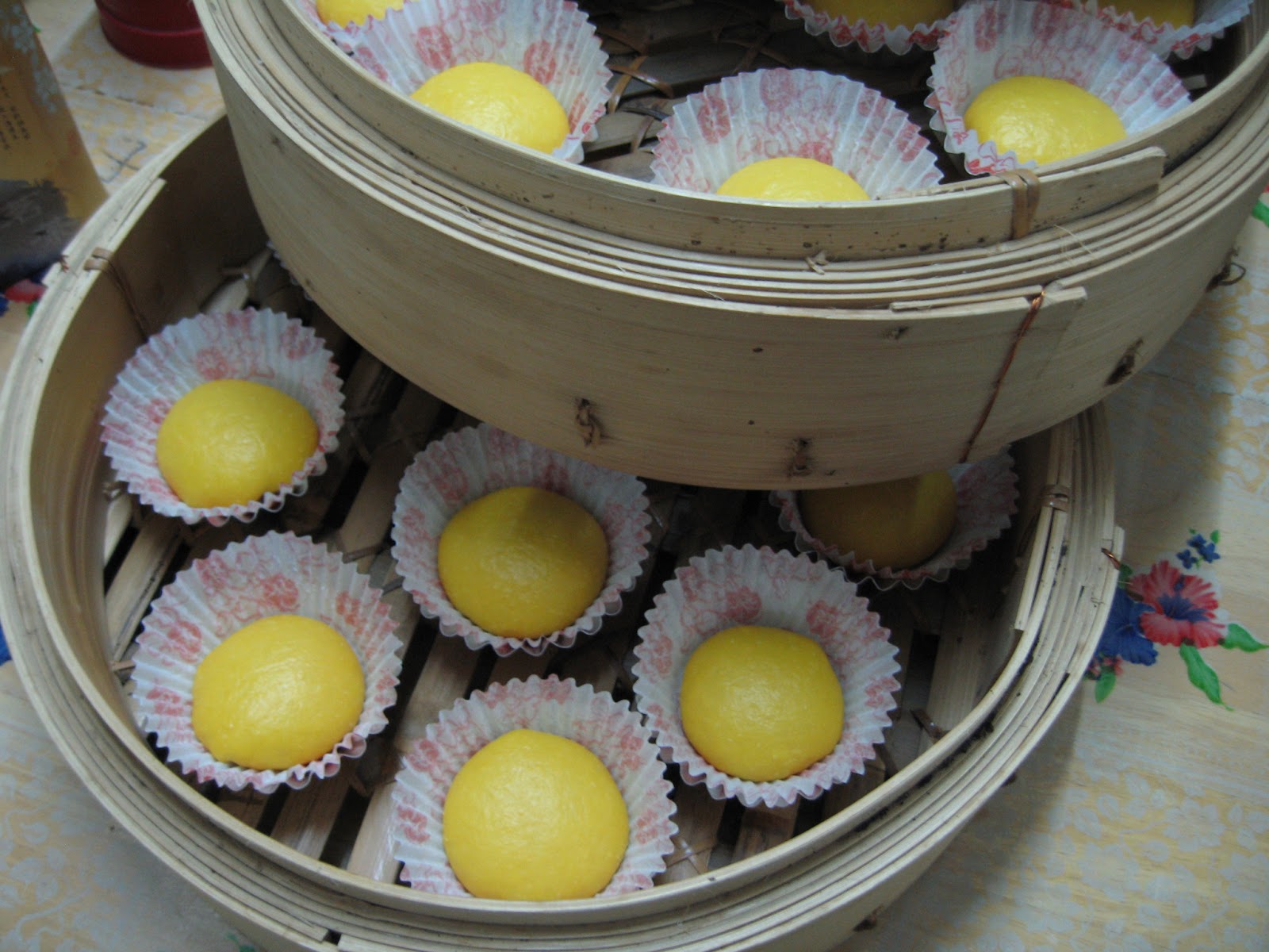 Sumptuous Flavours: Steamed Pau With Salted Egg Yolk Lava 流沙包