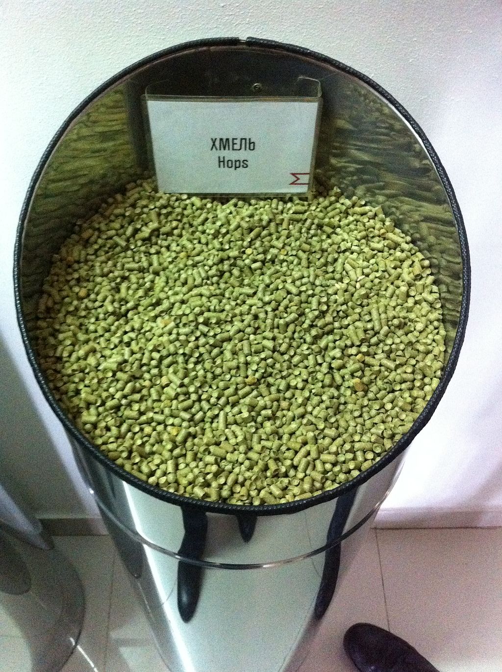 Using hops to bitter beer | How to Home Brew Beer