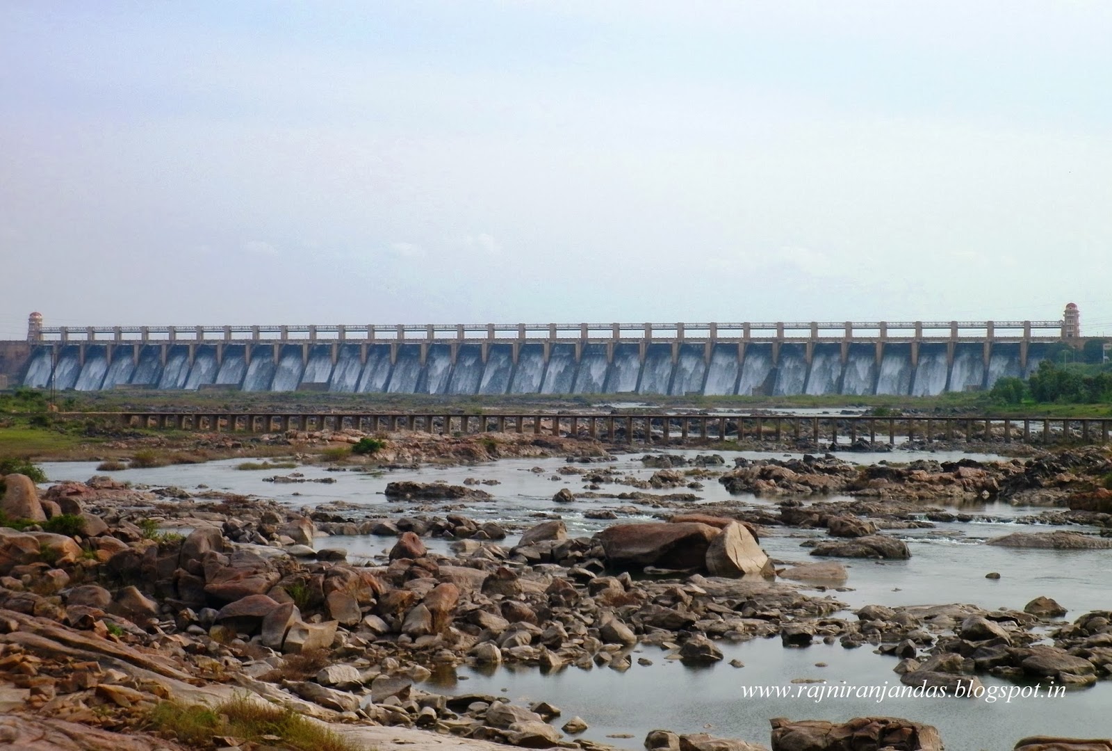 Tales Of A Nomad: Tungabhadra Dam...!!