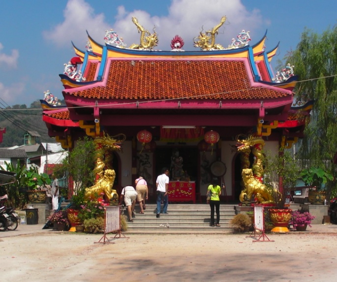 Things to do (closed): Lim Hu Tai Su Chinese Shrine (Samkong)