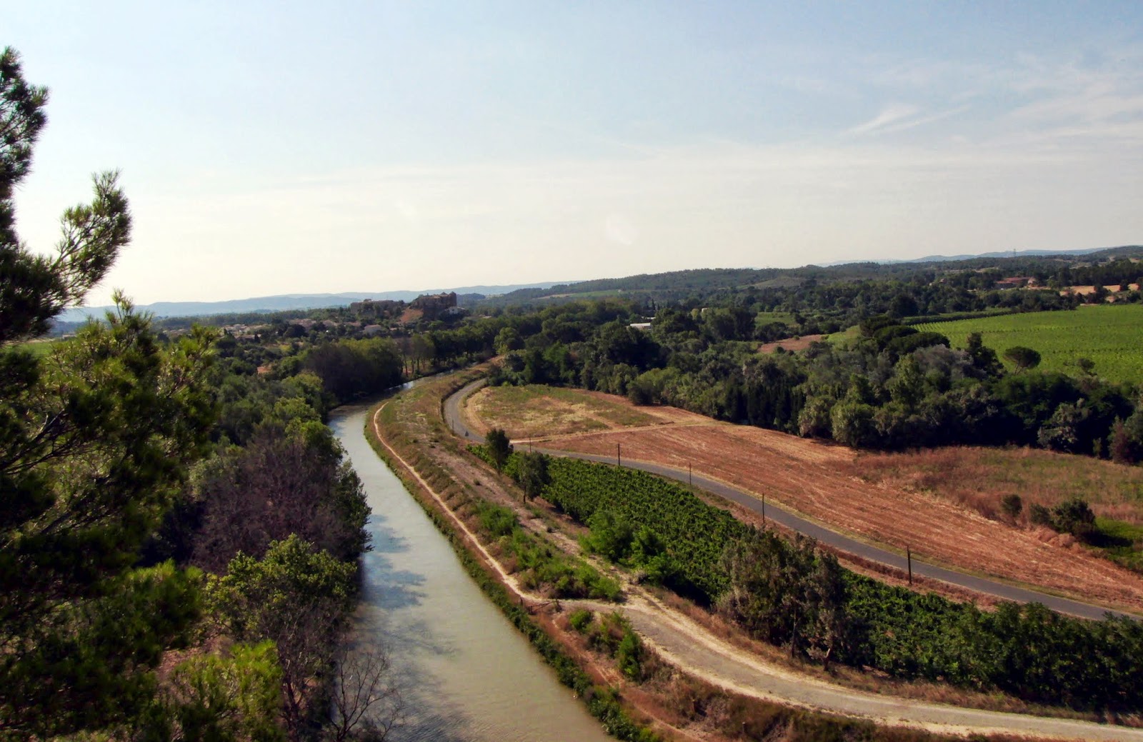 VTT OLONZAC MINERVOIS: Eo Oe au Canal ... le 24 c'est la fête d'Olonzac!