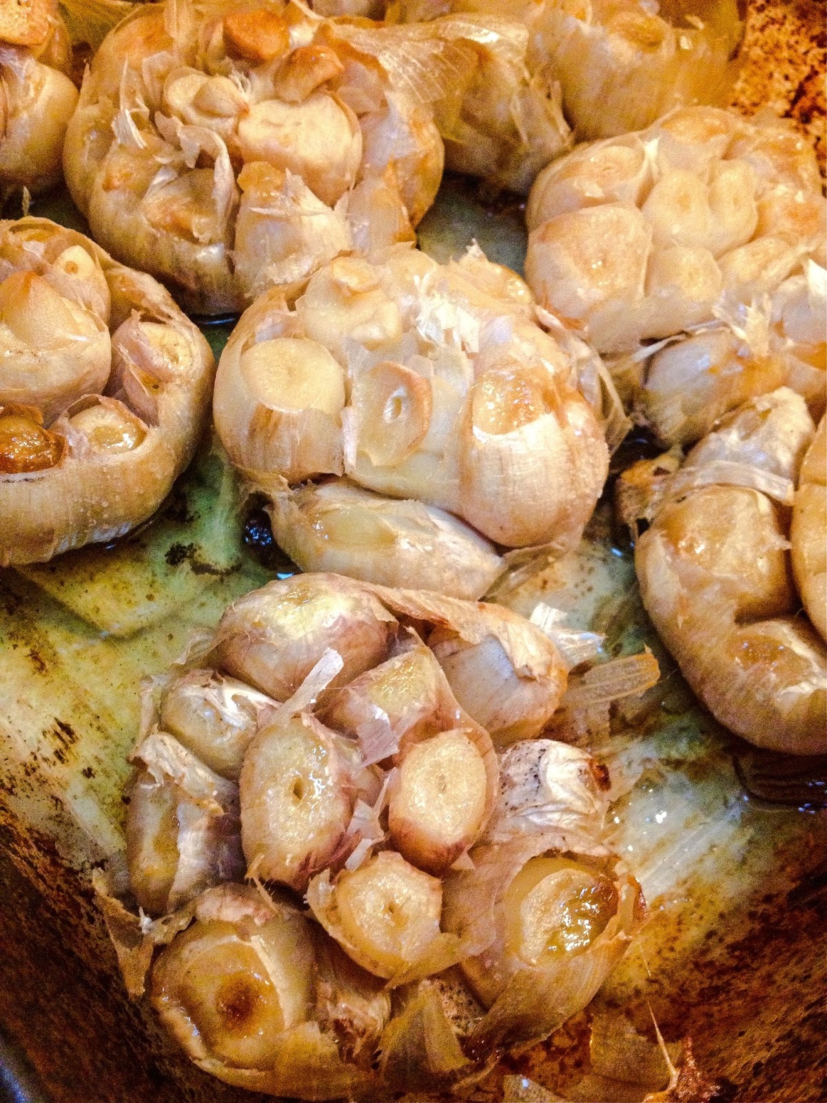 Nibbling Gypsy: Building Blocks: Roasted Garlic
