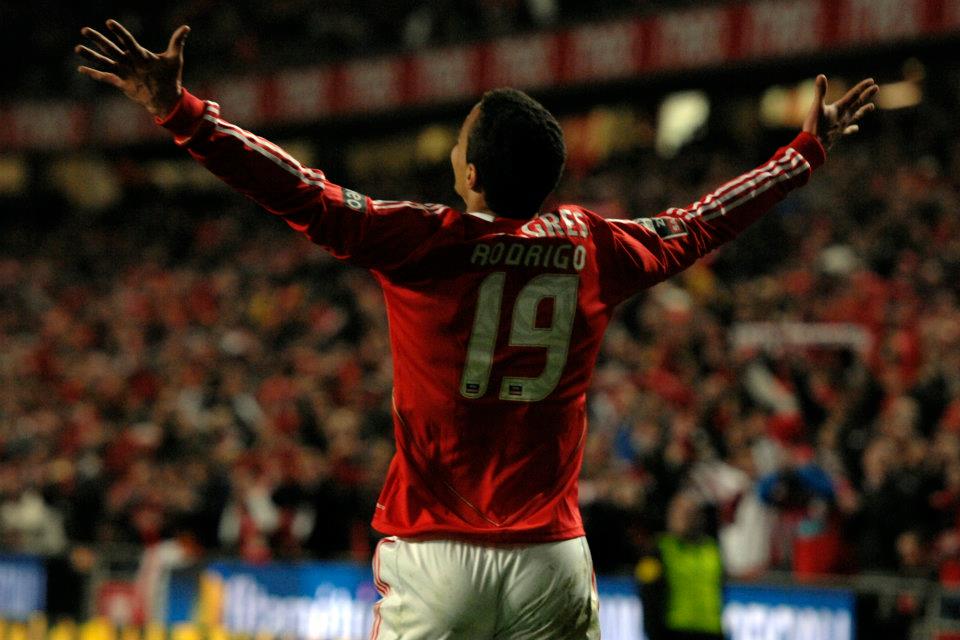 O Guerreiro da Luz: Depois de Romário e Ronaldo vem aí o... Rodrigo!?