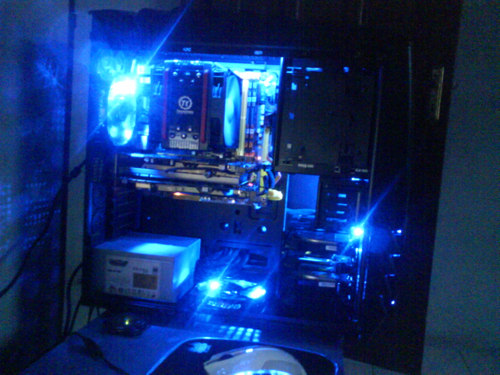 Azza Toledo blue light ~ Modding Zone