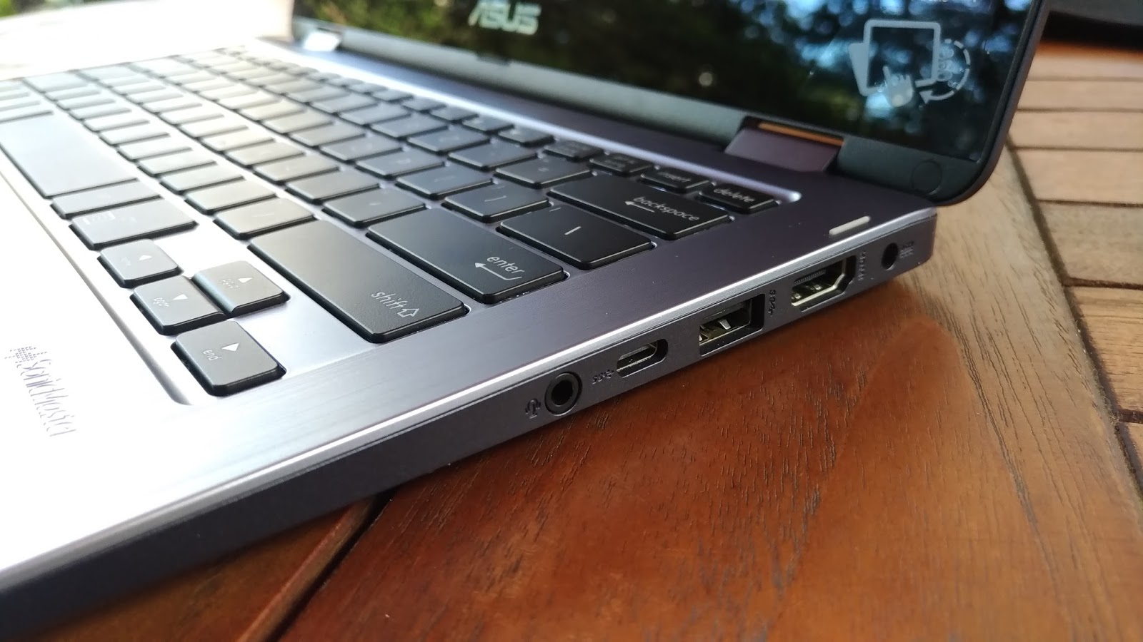 Review Asus VivoBook Flip TP410