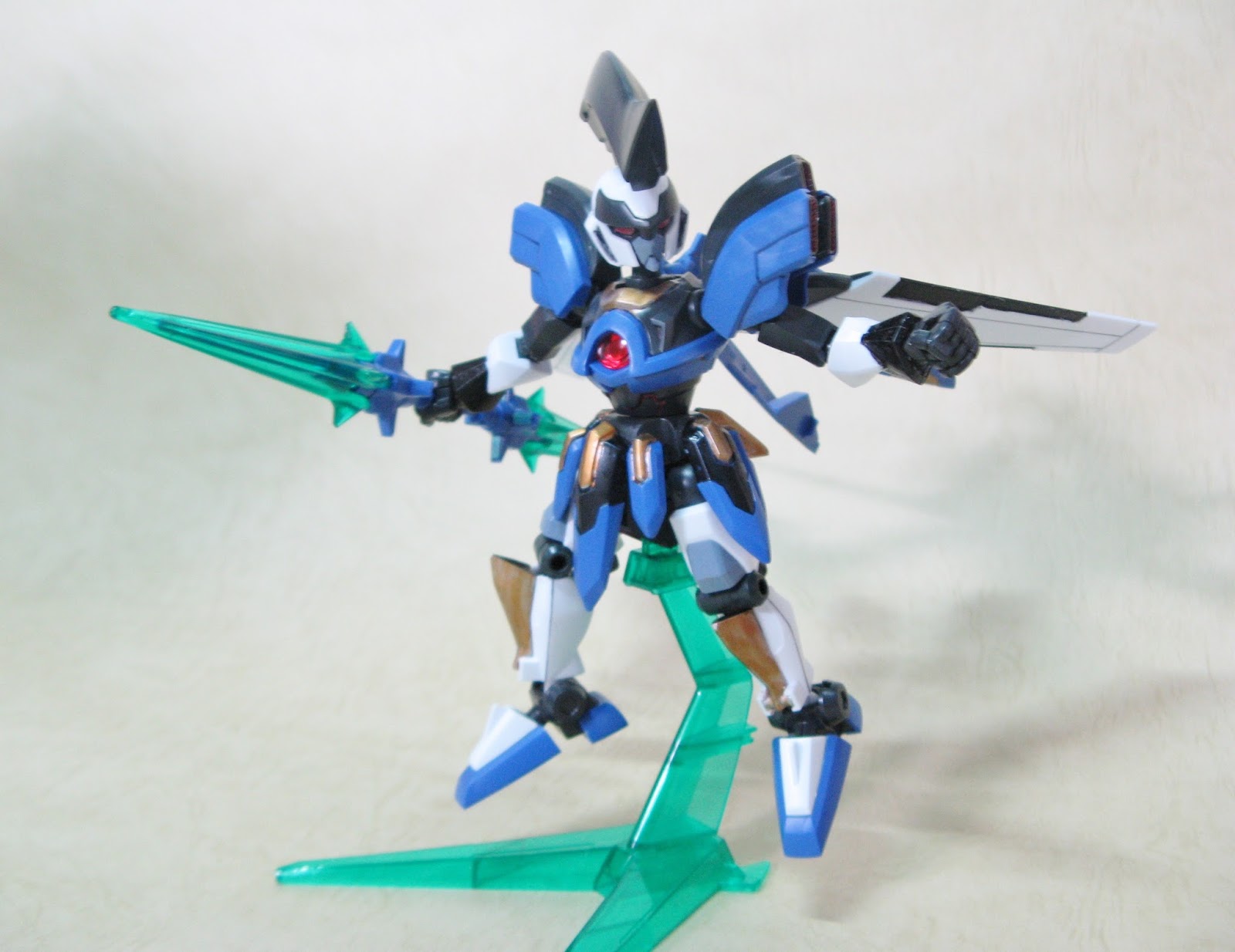 "Dan-Ball Senki "紙箱戰機LBX 1 : 1 ODIN奧丁