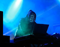 Un Jour Sans Lendemain: Tim Hecker - Ravedeath, 1972