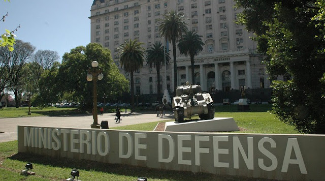 Defensa y Armas: El Ministerio de Defensa brinda un panorama sobre el ...