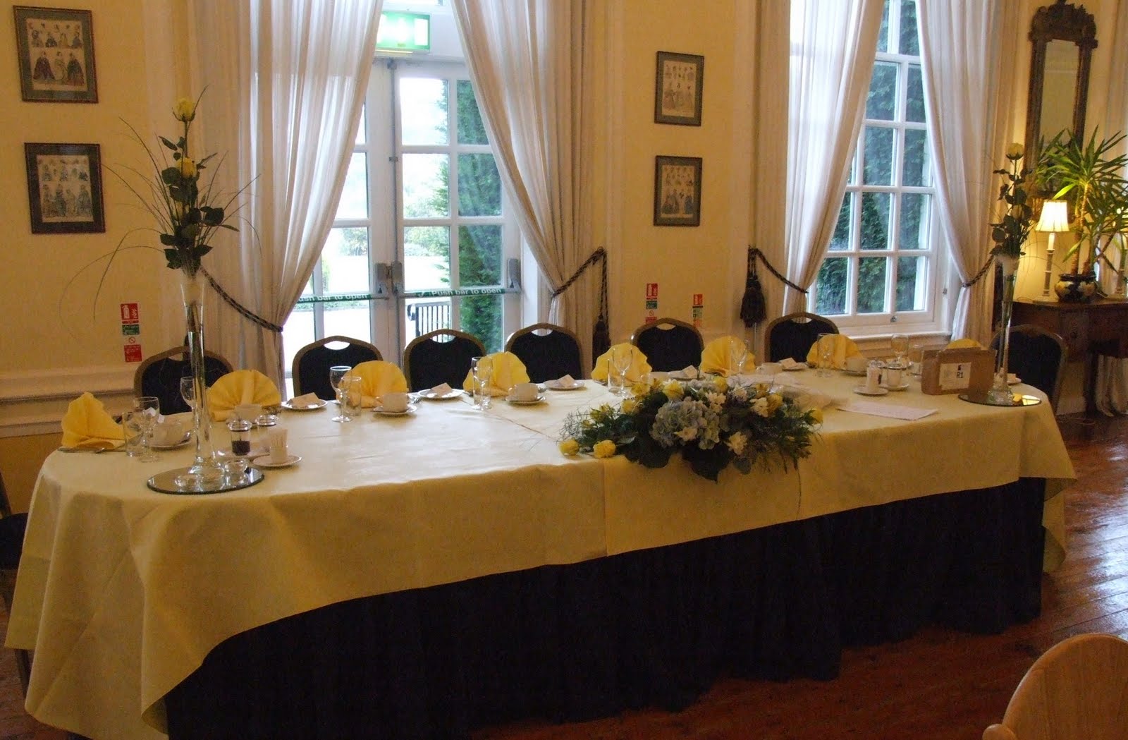 RJ's Florist: Hemswell Court