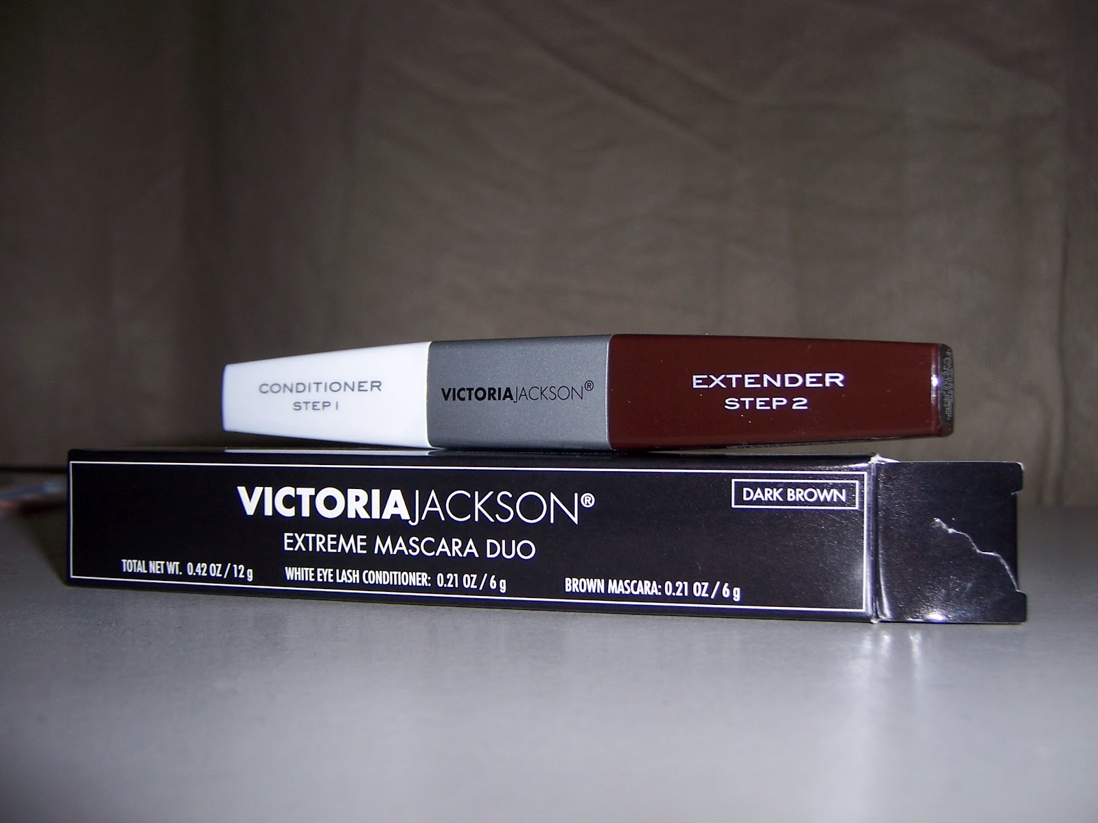 Curvaceous Beauty: Victoria Jackson Cosmetics