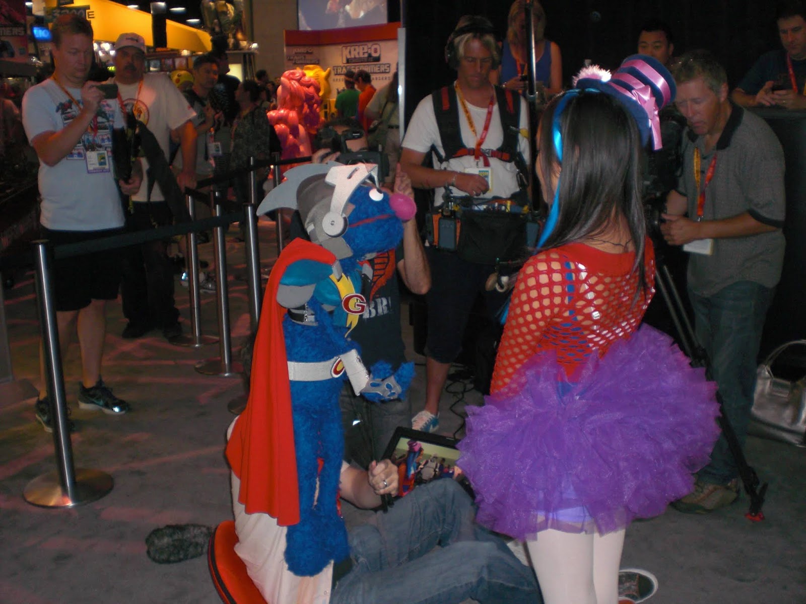 Jon's Crazy Stuff: THE CRAZY COMIC CON COUNTDOWN CONTINUES... TO 2012!!!