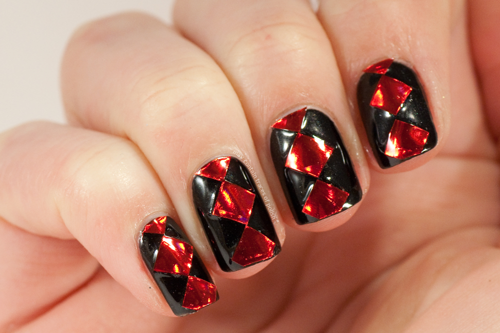 Red Shell Sticker Nails - May contain traces of polish