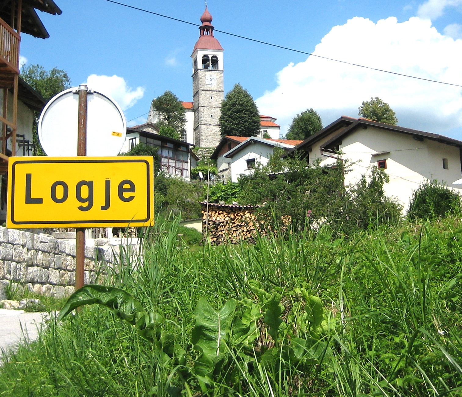 HIŠA LOGJE: The village Logje