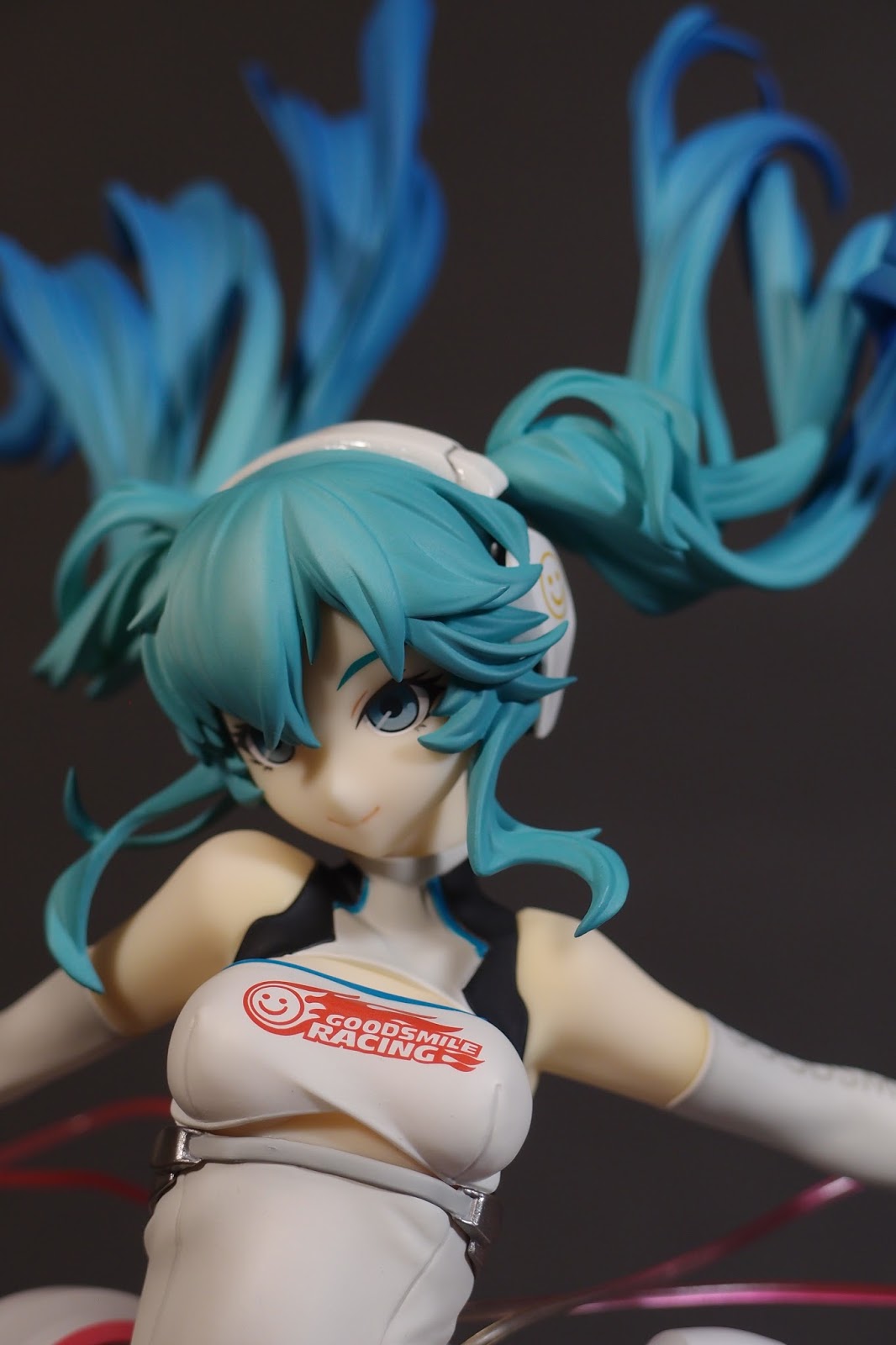 DAIVAN: [PVC 模型] 賽車初音 GSC レーシングミク 2014 Ver. 1/8 PVC