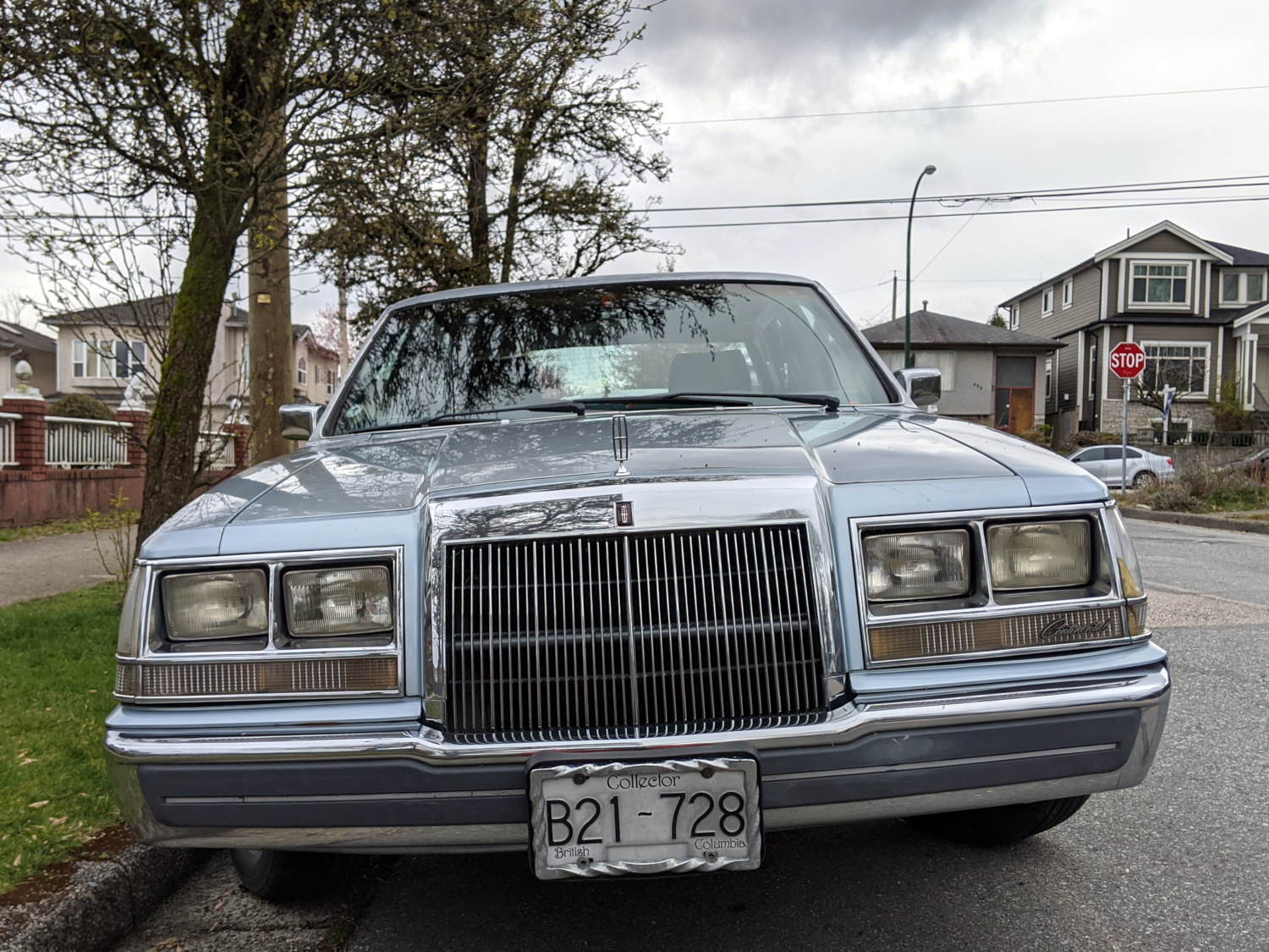 Old Parked Cars Vancouver: 1986 Lincoln Continental