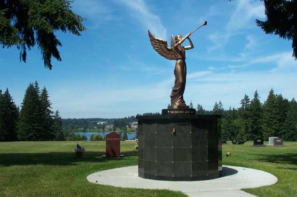 Shoreline Area News: Holyrood Catholic Cemetery joins National Memorial ...