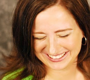 I Read to Relax!: Author Interview - Carrie Harris!