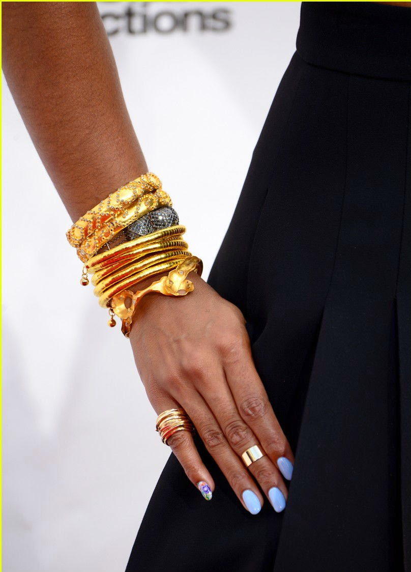 Kelly Rowland Exposes Major Cleavage At Billboard Music Awards 2014 ...