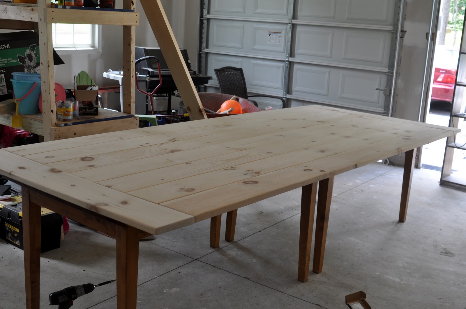 Farmhouse Table & Freebie Chairs | East Coast Creative