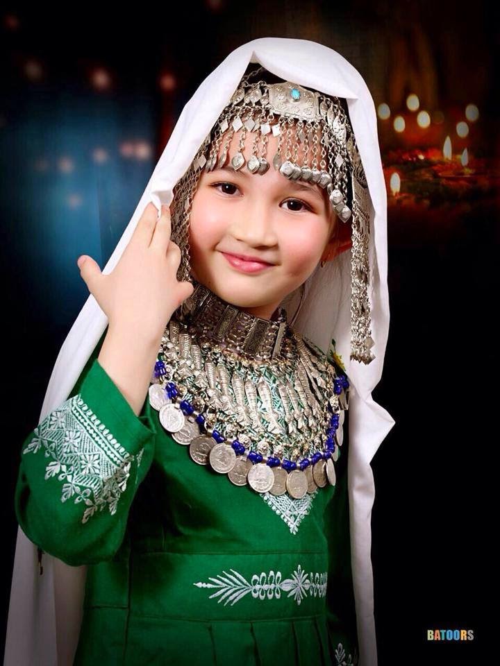 Hazara Girls in Hazaragi culture dress | Hazara News