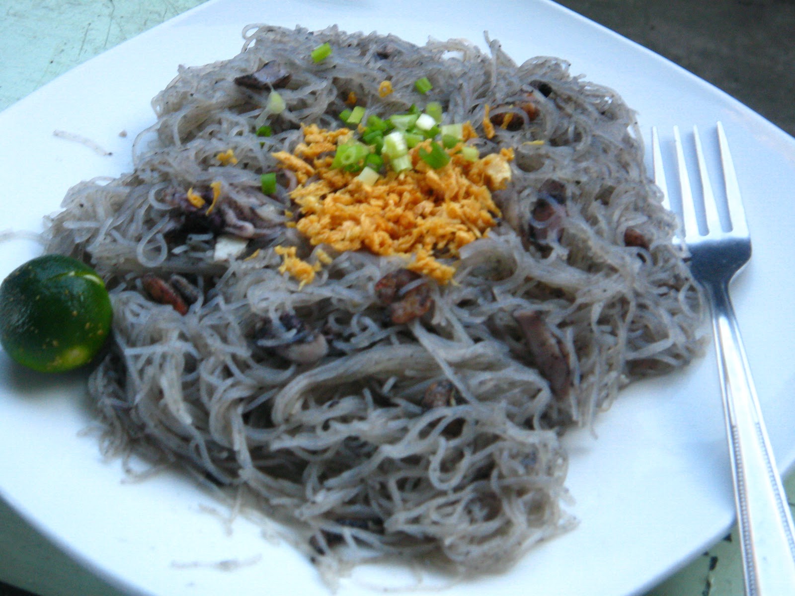 bucaio: Pancit Negra