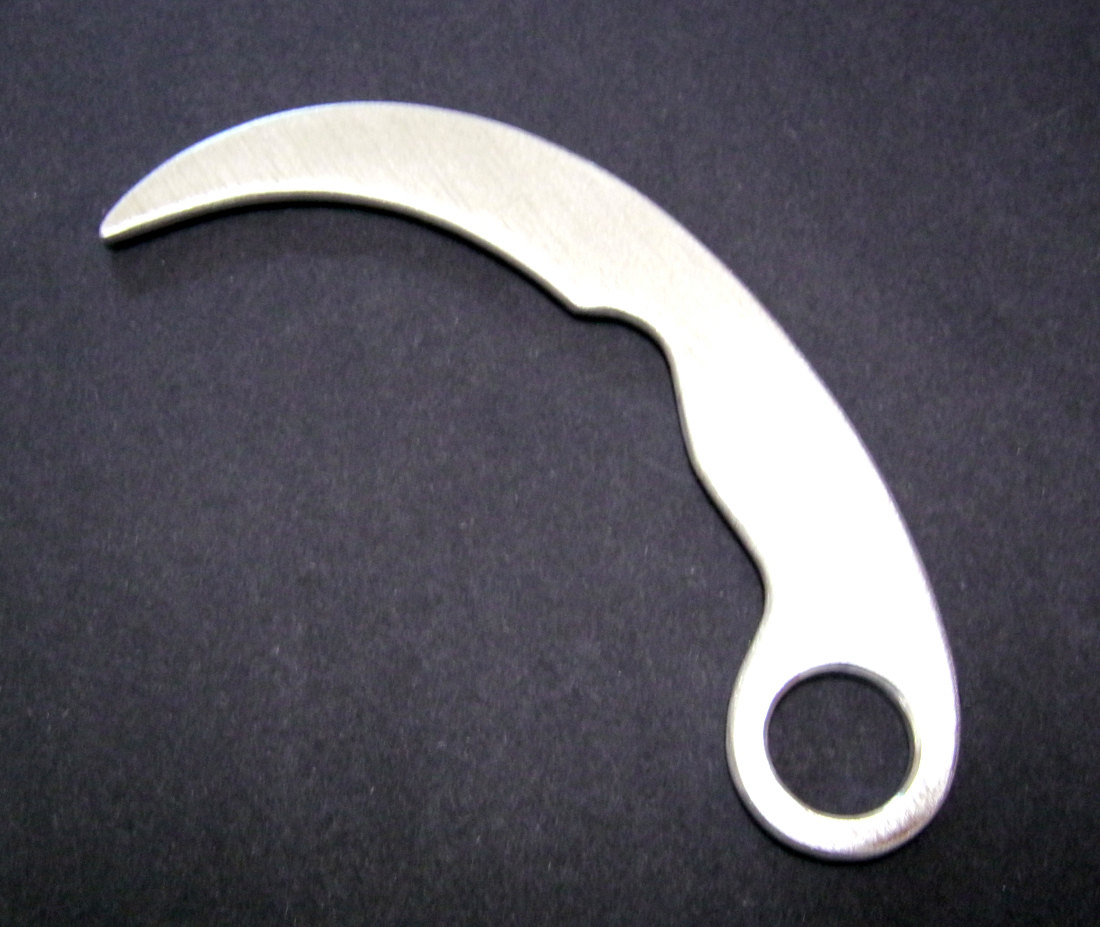 Gambar Senjata Yang Digunakan Dalam Pencak Silat - Pencak Silat Indonesia