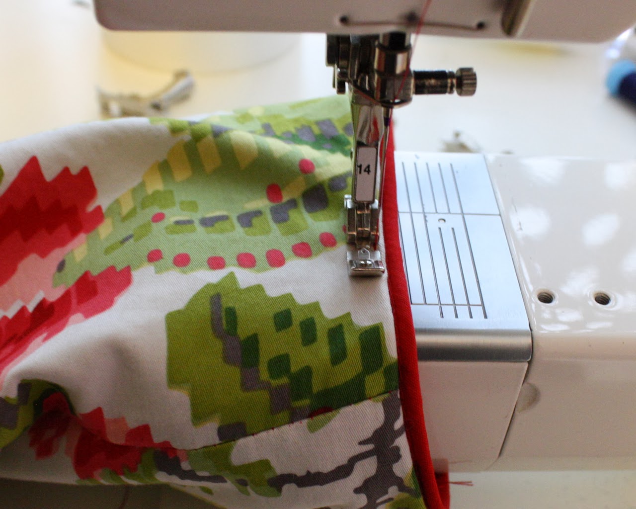 Gertie's New Blog for Better Sewing: Tutorial: Using Piping as a Facing