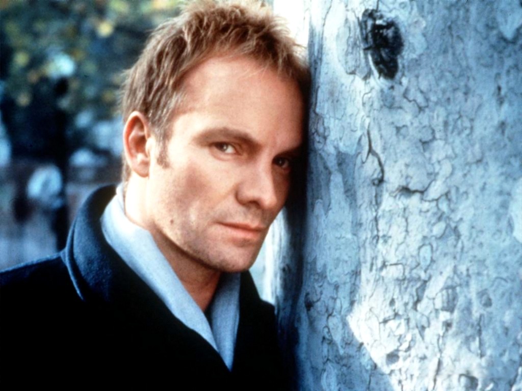 ROYAL TRILOGY: STING: UN GRAN MUSICO