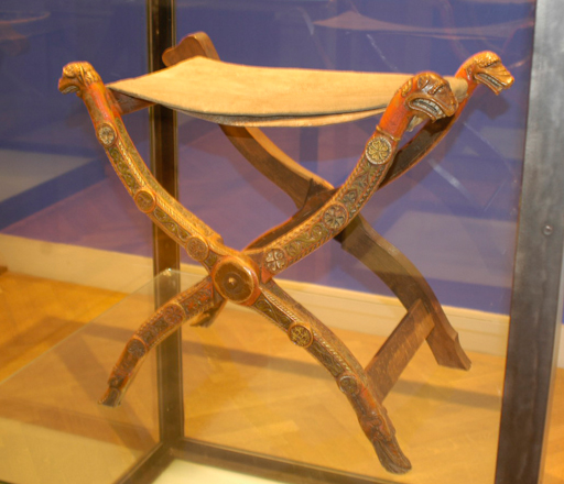 St. Thomas guild - medieval woodworking, furniture and other crafts ...