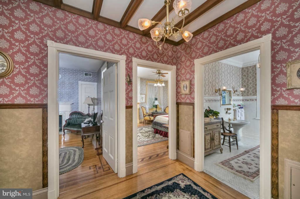 Sweet House Dreams: Emig Mansion, 1850 Georgian in Emigsville, Pennsylvania