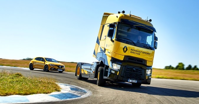 Renault Trucks apresenta série especial Sport Racing