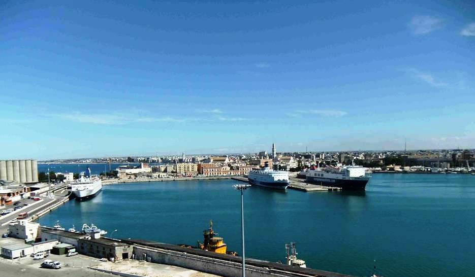 Parlando d'Italia: Bari, uma ponte para o Oriente Médio