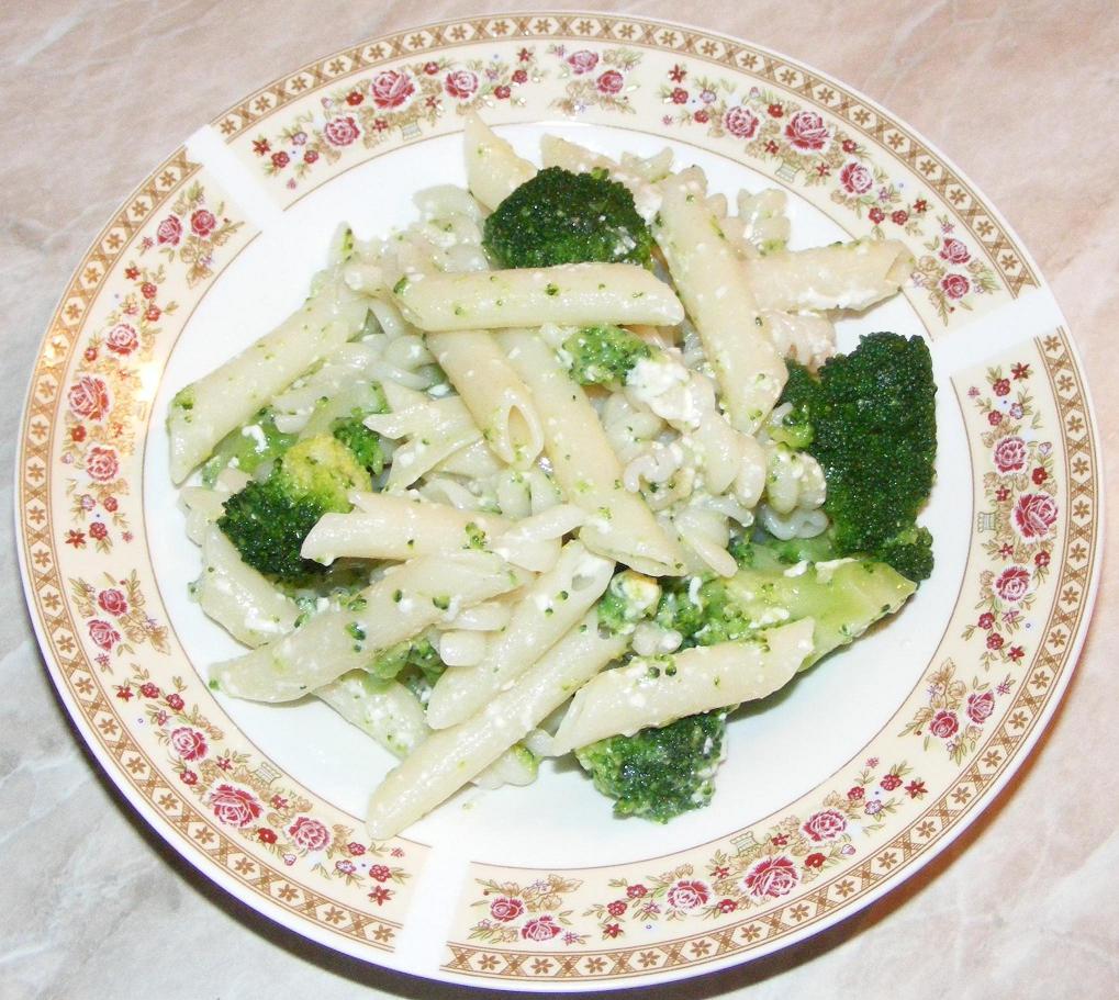 Paste cu broccoli Retete paste cu branza si broccoli | Preparatedevis.ro