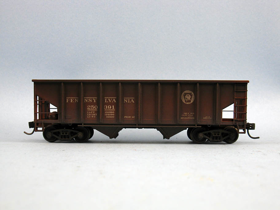 Erie Harlem Station: Pennsylvania Coal Hoppers