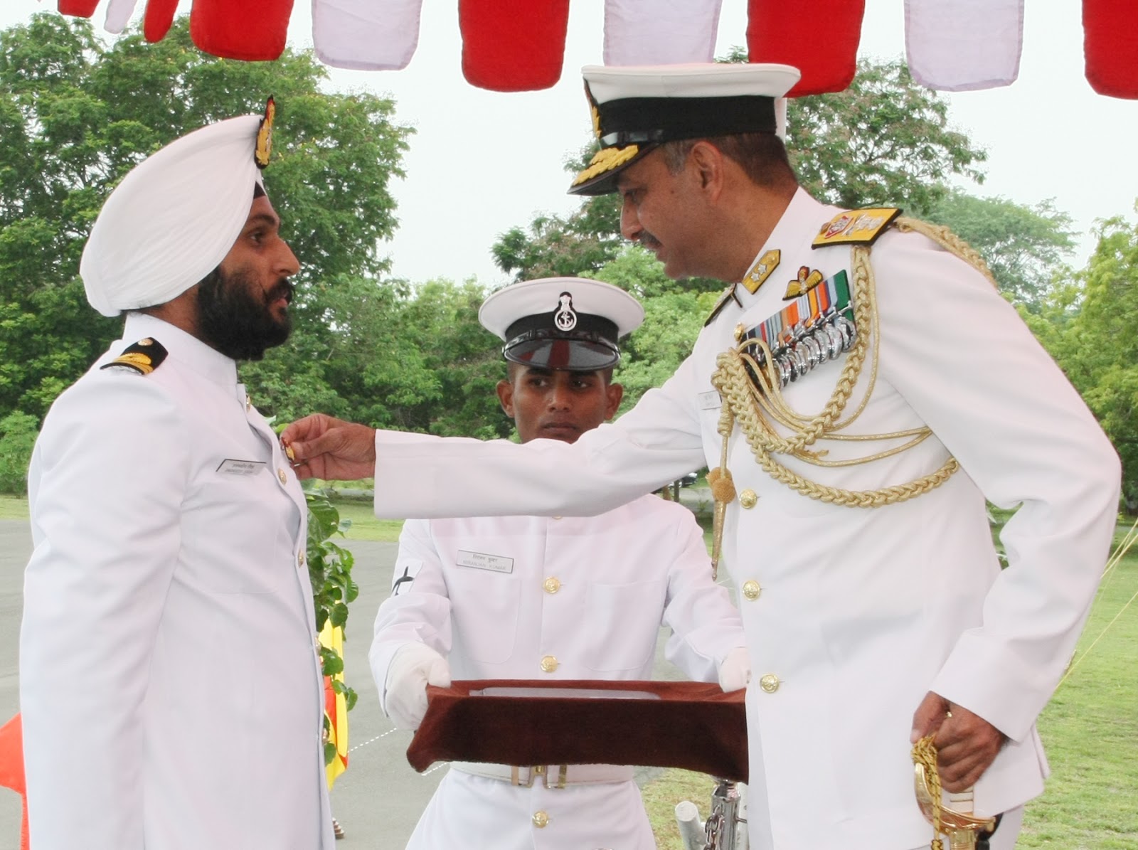 Passing Out Parade Of Indian Navy's 84th Helicopter Conversion Course ...